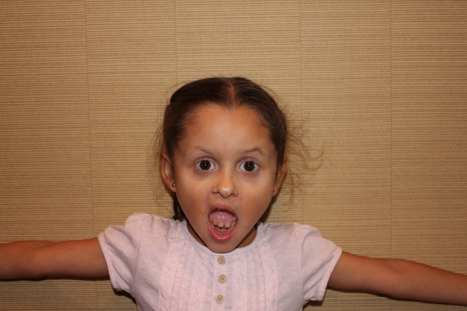 8 Tips for Getting Your Child To Wear Dentures - NFED